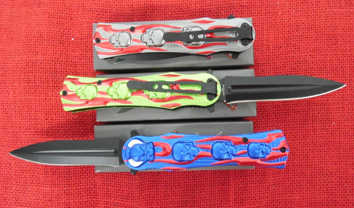 $13 Knife BF017213 Single Edge Dagger Style 4 Skulls On Handle Assiste ...